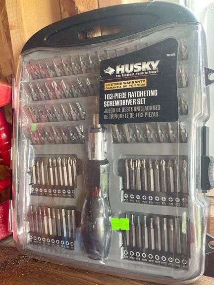 Husky 103-Piece Ratcheting Screwdriver Set in Plastic Case - Metzger ...