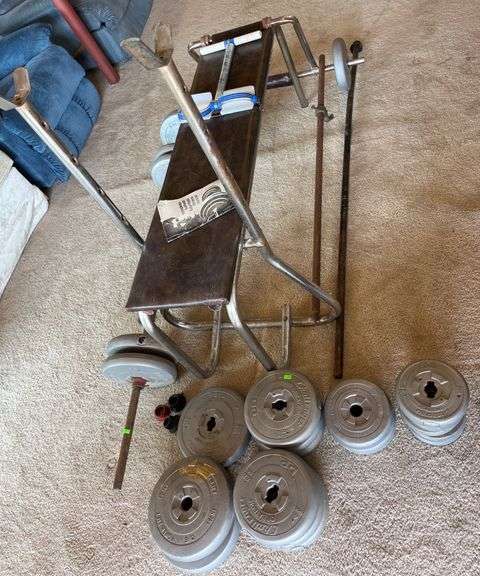 Weight Bench With Bars and Metal Weight Plates - Metzger Property ...