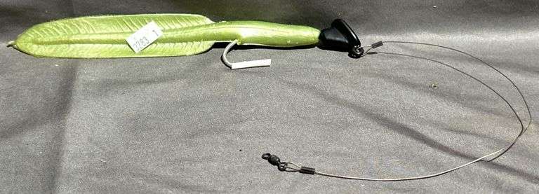 Musky Fishing Lure in Green Reaper Design with Wired Connection ...