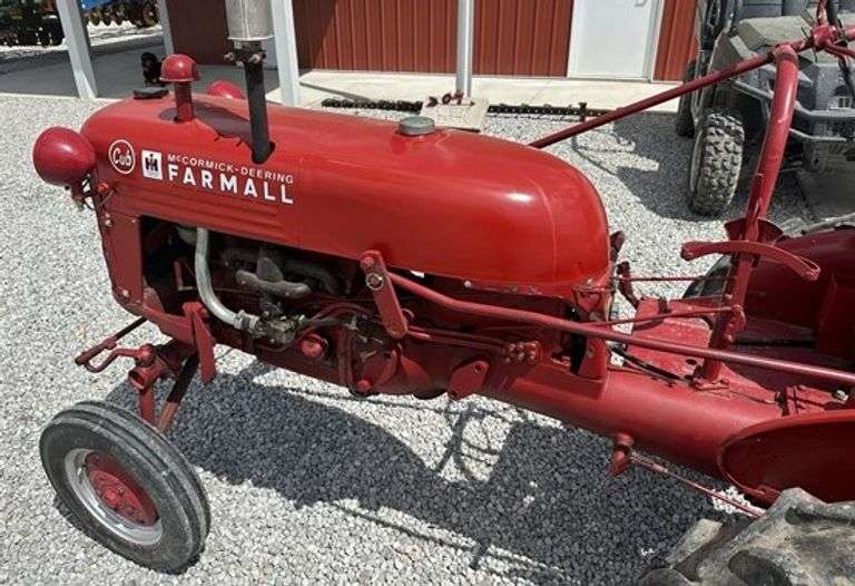 Farmall cub tractor, gas, belt pulley, hydraulic lift, gear drive trans ...