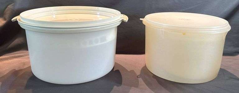 Two Tupperware Round Storage Containers with Lids - Metzger Property ...