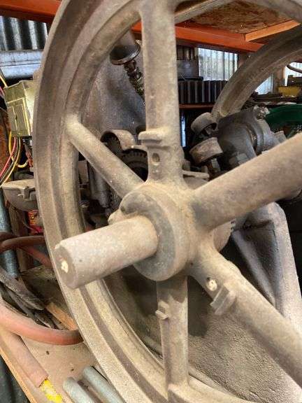 Cast Iron Hit-and-Miss Engine with Flywheels - Metzger Property ...