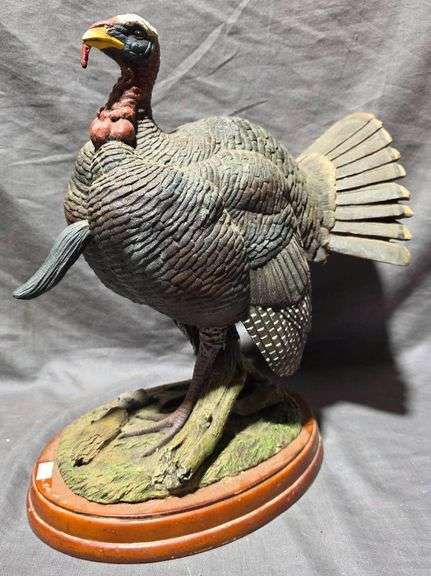Sculpted Turkey Figurine on Oval Base – both legs broken - Metzger ...