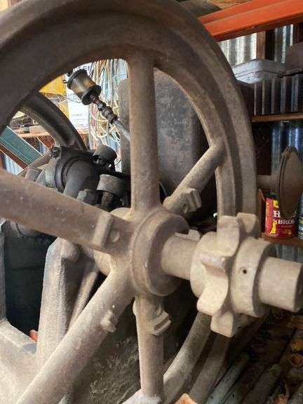 Cast Iron Hit-and-Miss Engine with Flywheels - Metzger Property ...