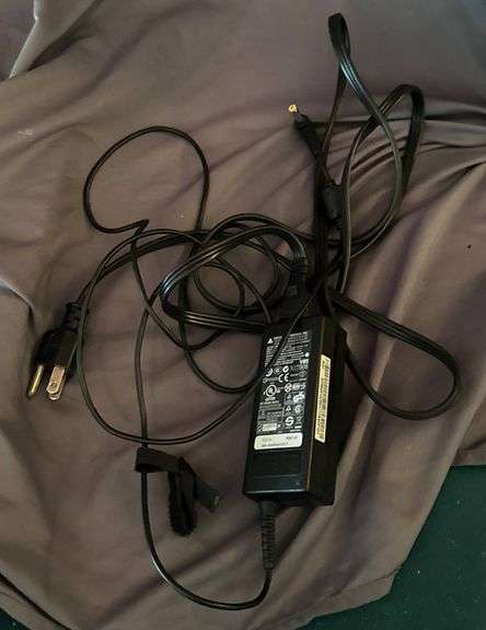 Acer Aspire 5251 Laptop and HP 2000 Laptop with Power Adapters ...