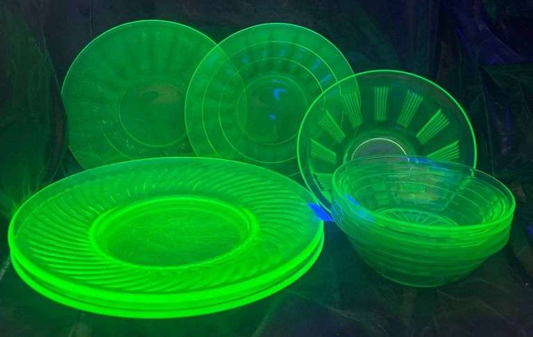 Uranium Glass Plates & Bowls, 11 Pieces - Metzger Property Services, LLC