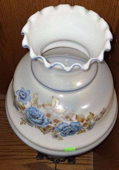 Frosted Glass Electric Hurricane Lamp With Floral Design and Metal Base ...