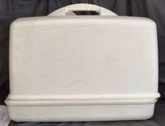 Singer Simple Model 2263 Sewing Machine with Case and Accessories ...