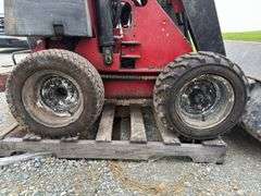 Toro Dingo 220 Kohler 674 cc engine, quick tach bucket, 2 spare tires ...
