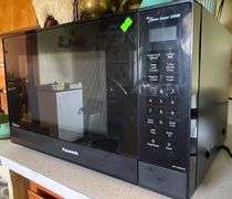 Panasonic Genius Sensor 1200W Microwave, Model NN-SN66KB - Metzger ...
