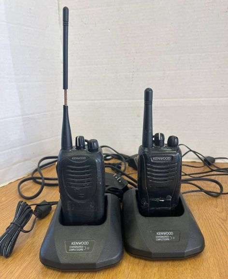 Kenwood Analog Two-Way Radios and UHF FM Transceiver with Accessories ...