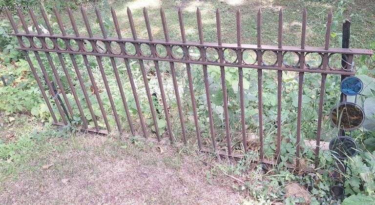 Metal Fence Section with Circle and Spiked Detailing, 84×40 - Metzger ...