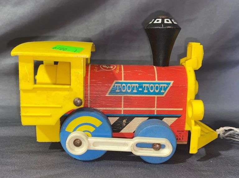Fisher-Price Toot-Toot Toy Train with Pull String, 6”Lx3”H - Metzger ...
