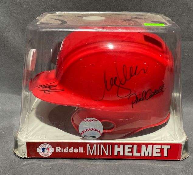 Riddell Cincinnati Reds Mini Helmet with Player Signatures in Original ...