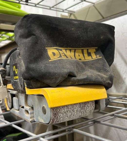 DeWalt Belt Sander with Dust Collection Bag - Metzger Property Services ...