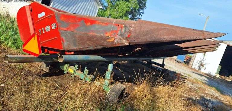 MF 1163 6-Row Corn Head with Head Cart - Metzger Property Services, LLC