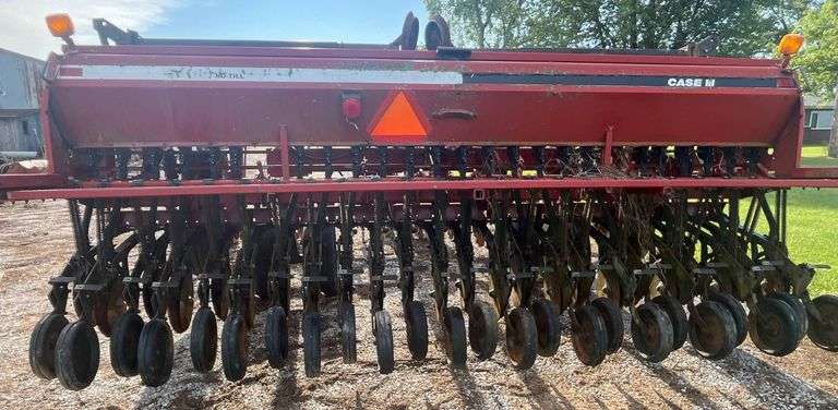 Case IH 5400 Grain Drill No-Till Seeder with Multiple Disc Openers ...
