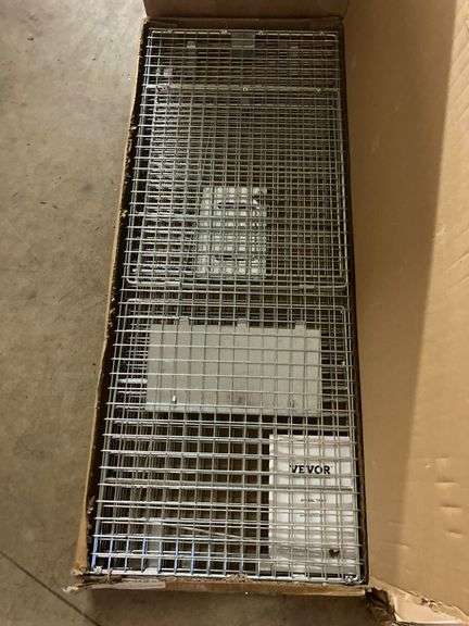 Metal Wire Humane Animal Trap Cage with Spring-Loaded Door - Metzger ...