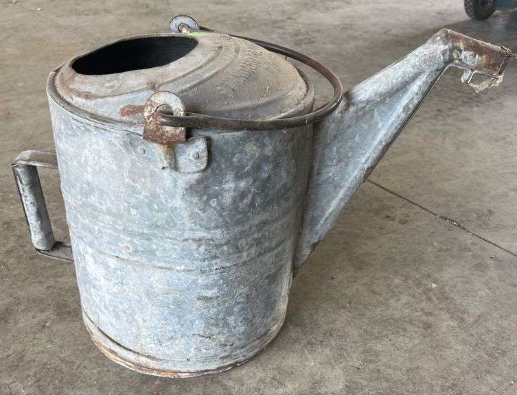 Standard Oil Co. Galvanized Metal Oil Can with Spout - Metzger Property ...