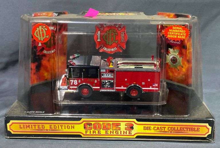 Code 3 Limited Edition Chicago Fire Department Die-Cast Fire Engine 1: ...