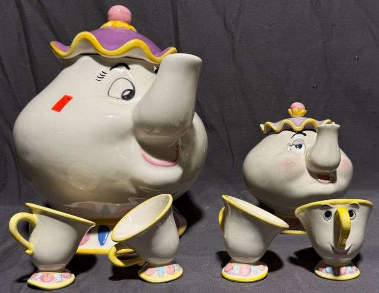 Disney Mrs. Potts-Themed Tea Set with 2 Tea Pots & 4 Cups - Metzger ...