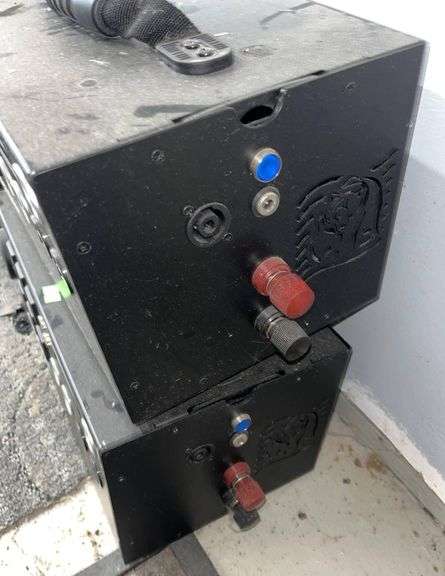 Inergy Kodiak Solar Power Generators with Multiple Power Outlets ...