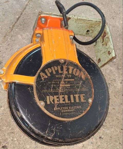 Metal Electric Cord Reel by Appleton Reelite, Model YS - Metzger ...
