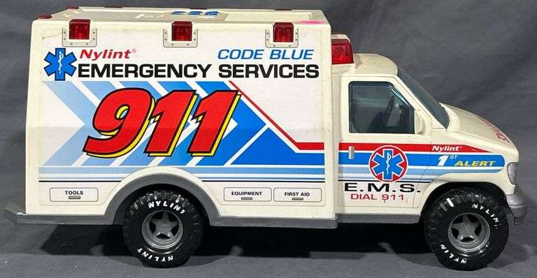 Nylint Emergency Services 911 Toy Ambulance with Plastic Body 14”x6”x6 ...