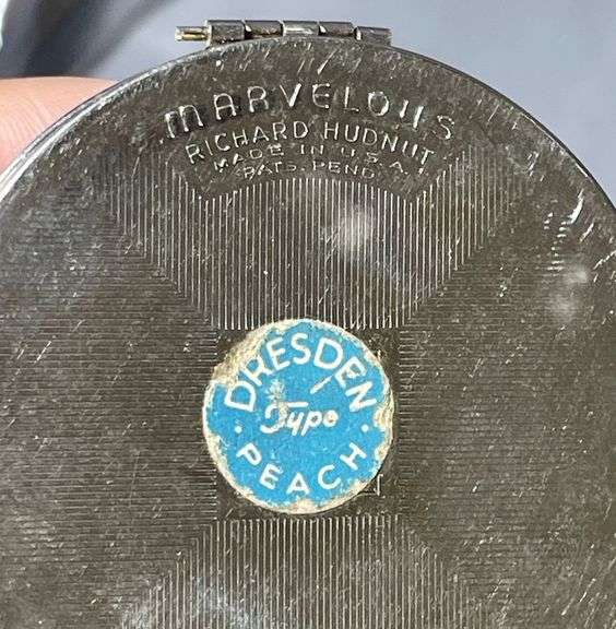 Richard Hudnut Marvelous Compact Trio With Mirror and Accessories ...