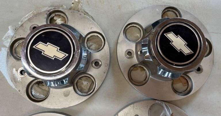 Six Chrome Chevrolet Wheel Center Caps with Bowtie Logo - Metzger ...