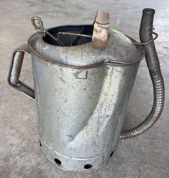 Metal Kerosene Heater With Spout and Handles - Metzger Property ...