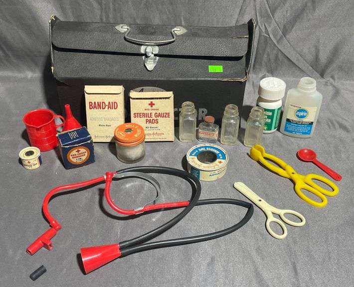 Amico Kidd-E-Doctor Play Kit with Accessories - Metzger Property ...