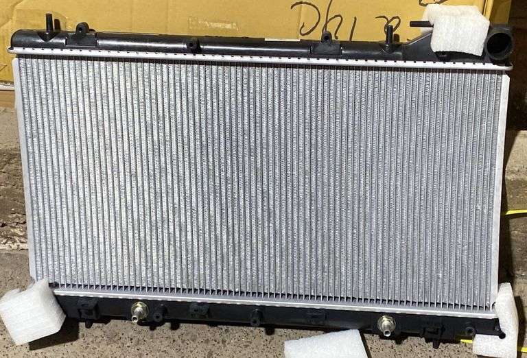 Automotive Radiator with Protective Packaging, 28” x 19” - Metzger ...