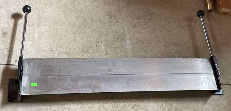 Metal Sheet Bender with 32” Length Capacity - Metzger Property Services ...