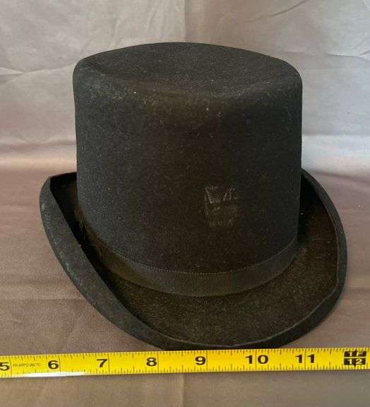 Black Felt Top Hat with Hampton Trading Post Label - Metzger Property ...