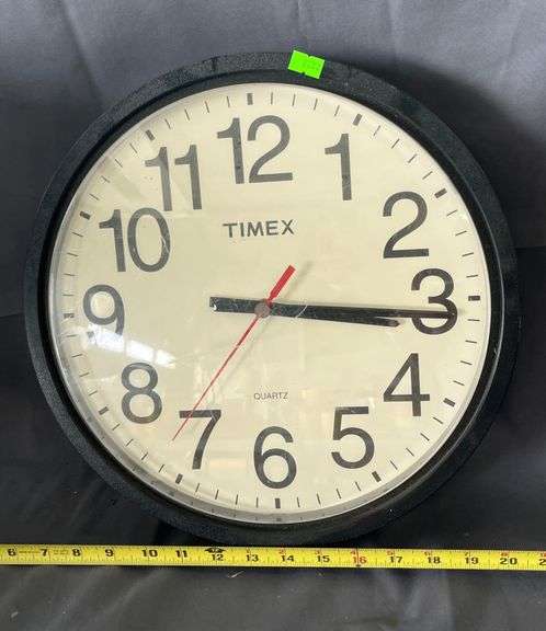 Timex Quartz Wall Clock with Plastic Frame (front cover shows wear), 14 ...