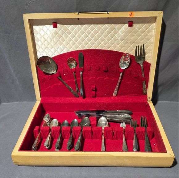 WM Rogers Flatware in Wood Case by International Silver Co., 19.5″ x 13 ...