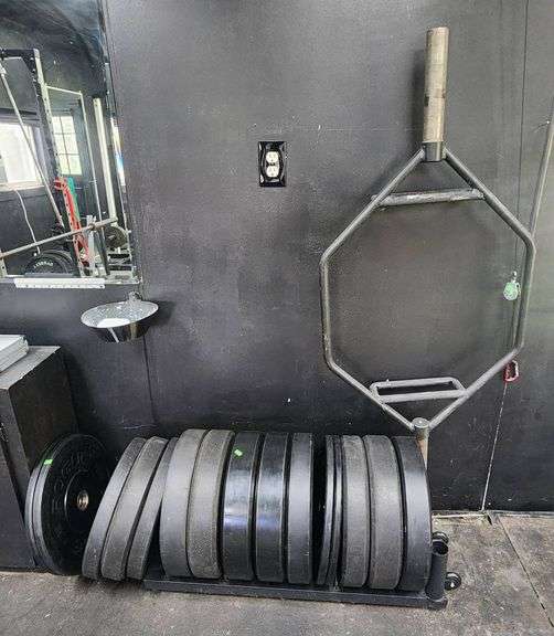 Hex Trap Bar with Weight Plates and Storage Rack - Metzger Property ...