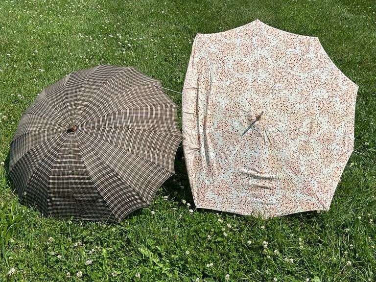 10 Parasols/Umbrellas with Various Handles and Fabrics - Metzger ...