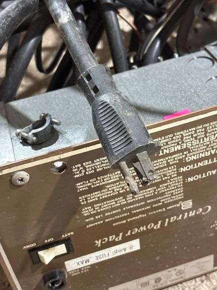 Central Power Pack with Power Cables and Outlet Components - Metzger ...