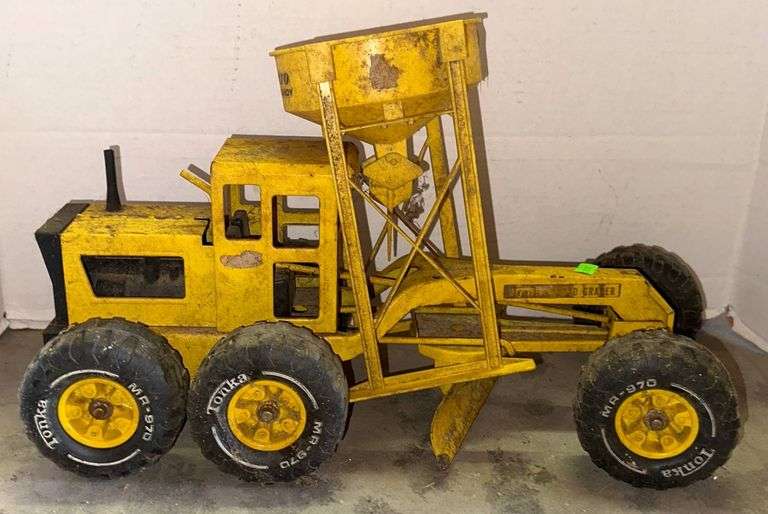 Structo Kompak Sandy Dump Truck Toy, 17” Long - Metzger Property ...