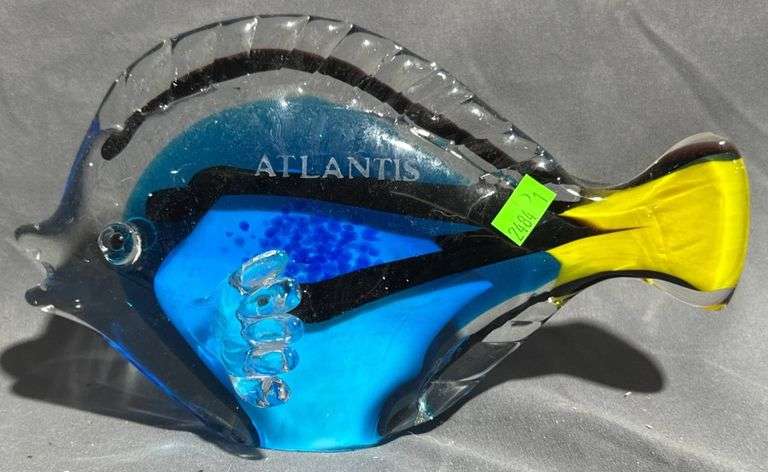 Glass Fish Figurine by Dynasty Gallery, 9″ Long - Metzger Property ...