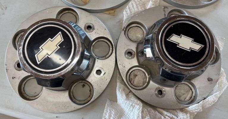 Six Chrome Chevrolet Wheel Center Caps with Bowtie Logo - Metzger ...