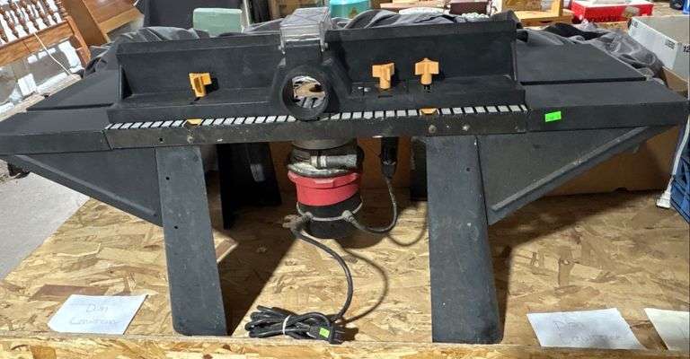 Craftsman Table Router with Integrated Fence and Measurement Guide ...
