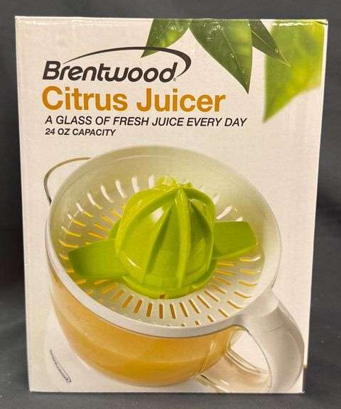 Brentwood 24 Oz Citrus Juicer with Detachable Pitcher - Metzger Property Services, LLC