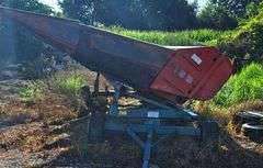 MF 1163 6-Row Corn Head with Head Cart - Metzger Property Services, LLC