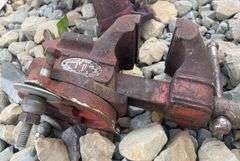 Dunlap Tools Metal Bench Vise, model 5244 - Metzger Property Services, LLC