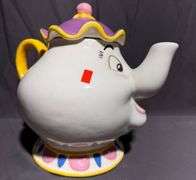 Disney Mrs. Potts-Themed Tea Set with 2 Tea Pots & 4 Cups - Metzger ...