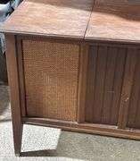 Zenith Record Player Console with Integrated Stereo System - Metzger ...