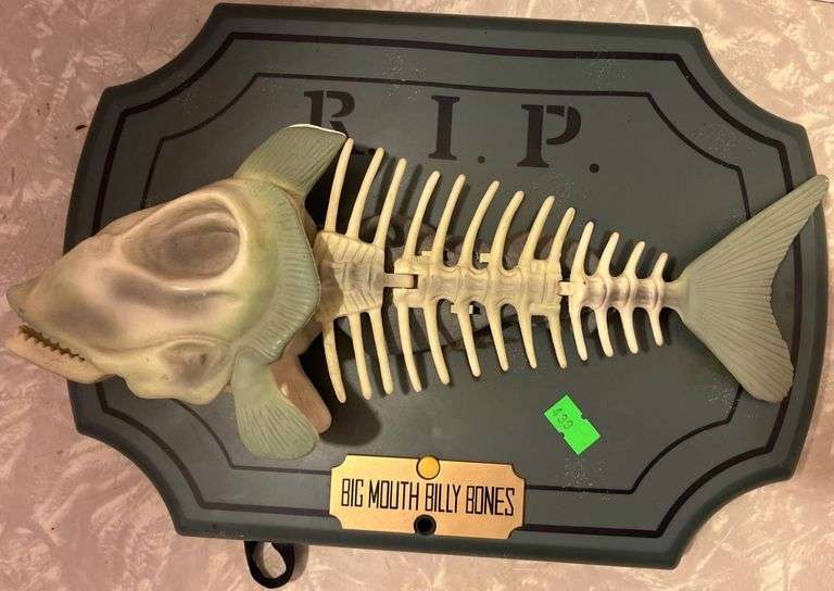 1999 Gemmy Industries Plastic Animated Singing Fish Skeleton Plaque ...
